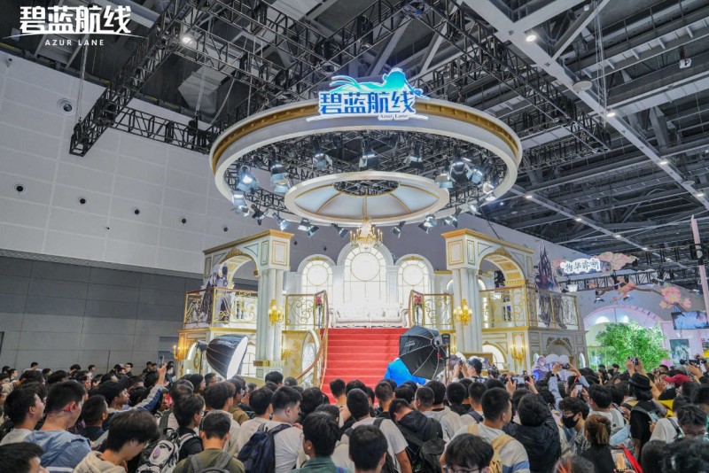 《碧蓝航线》闪耀 2024 COMICUP30 国庆黄金周线下漫展狂欢圆满结束 | 极客公园