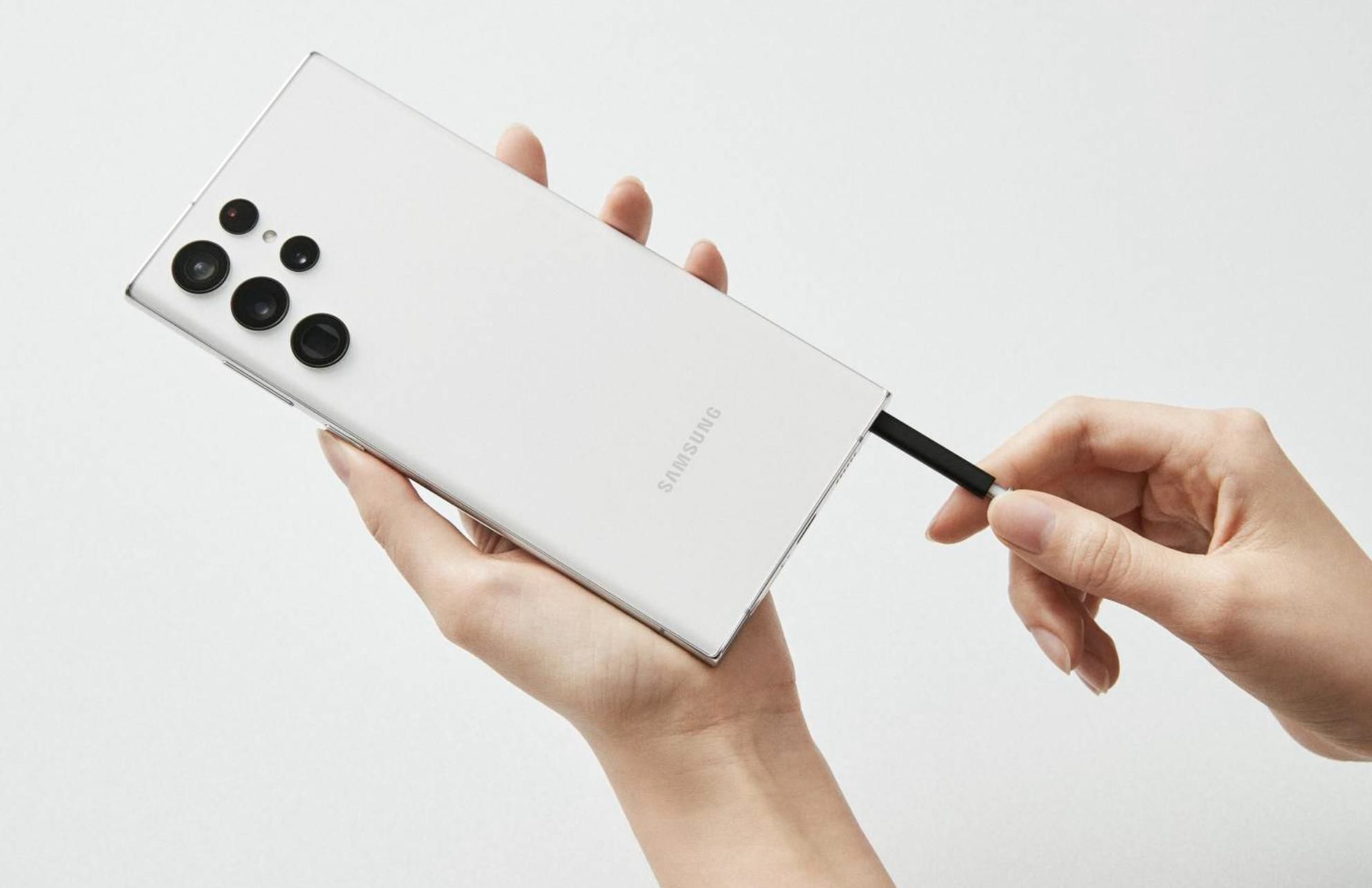 敢为行业先 集大成者三星 Galaxy S22 Ultra 开启移动体验新篇章 | 极客公园