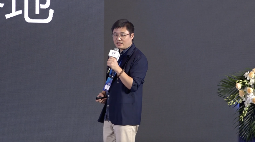 中国首款一体式人工智能 AR 眼镜——李未可 Meta Lens S3 发布 | 极客公园