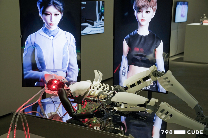 798CUBE新年大展开幕，探秘人机合一的未来世界 | 极客公园